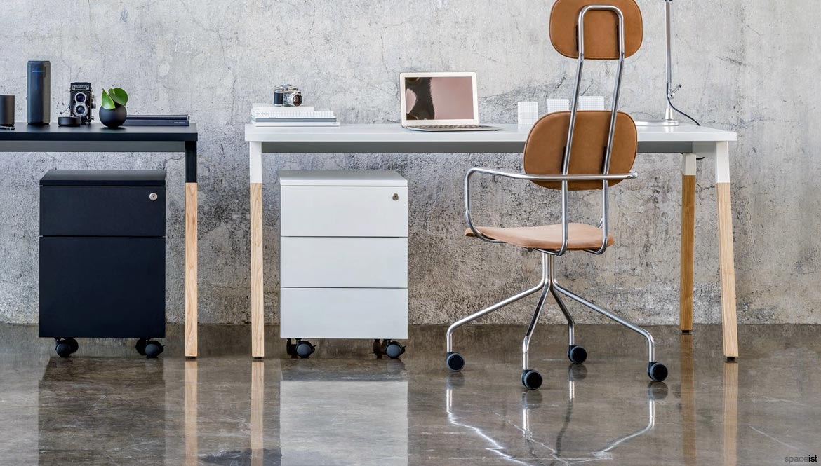 Alpha Grey & Wood Desk - Spaceist
